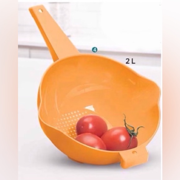 Tupperware | Kitchen | Tupperware Colander Strainer With Handle 2 Quart ...